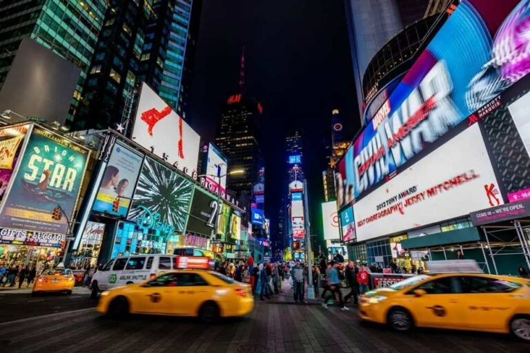 Meet the AI-Powered Digital Signage Player - StiX 3800